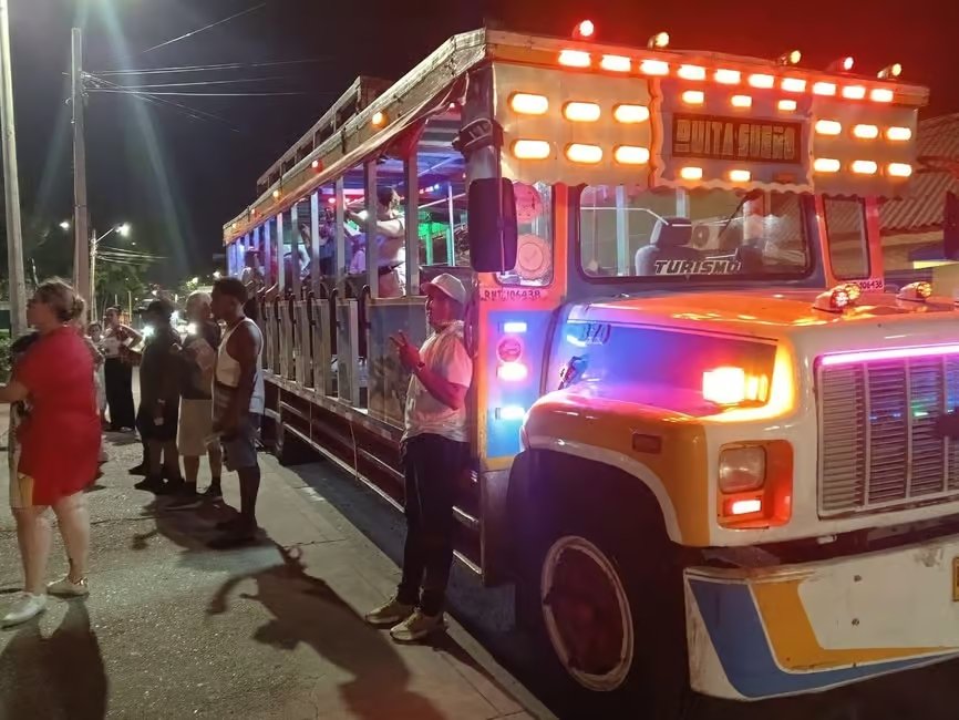 RUMBA EN CHIVA - recreacioneslacarinosa.com